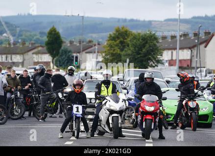 Motorcyclists join the funeral procession for Lisa Cash, 18, and her ...
