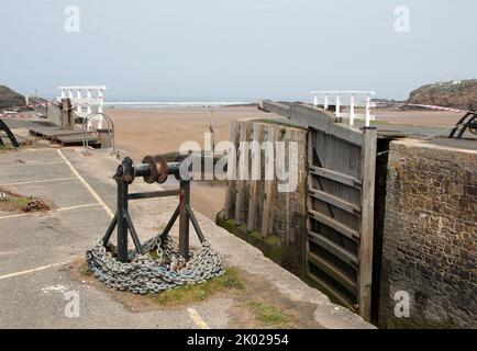 CORNWALL; BUDE CANAL; SECTION THE SEA LOCK Stock Photo - Alamy