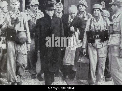 Italian dictator Benito Mussolini and the Gran Consiglio del Fascismo ...
