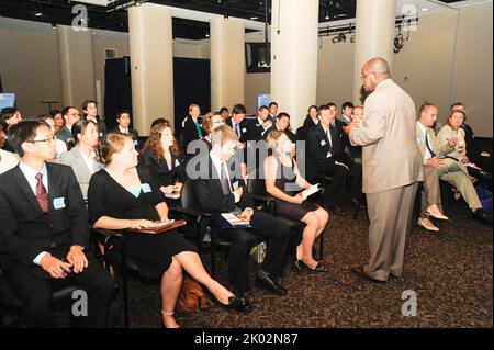 Human Resources Linking HUD-Peace Corps-Vista hiring event at HUD ...