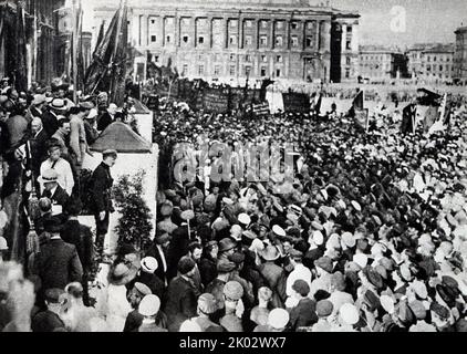 GERMAN COMMUNIST RALLY Stock Photo - Alamy