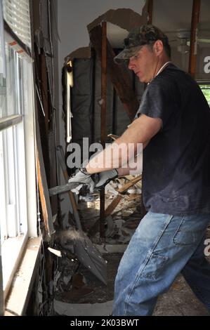 Nashville, Tennessee, visited by HUD Secretary Shaun Donovan and ...