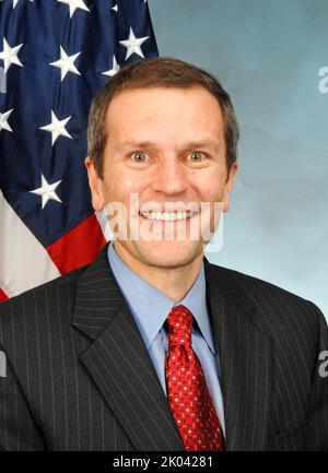 Official portrait of Bob Ryan, Chief Risk Officer, Federal Housing ...
