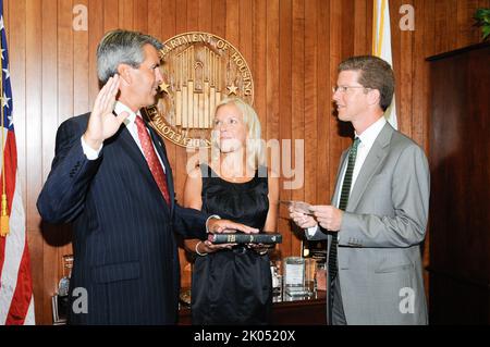 290478 - Assistant Secretary Stevens Swearing In Stock Photo - Alamy