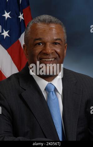 Official portrait of Deputy Secretary Ron Sims Stock Photo - Alamy