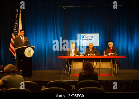 Twitter Town Hall event at HUD headquarters, with Deputy Secretary ...