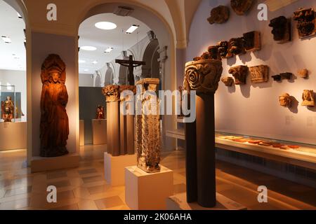 Nürnberg, Nürnberg Museum, Kunst, Kreuzgang, Germanisches Nationalmuseum oder Deutsches Museum ...