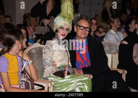 Sarah Settgast und Tochter Greta,Rolf Scheider und Felix Nieder bei der ...