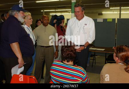 Hurricane Charley, Port St. Lucie, Florida. Disaster assistance center ...