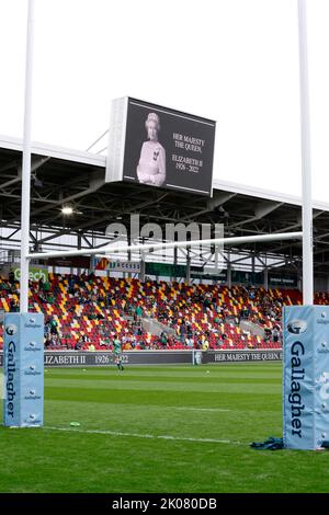 LED screen displaying a commemorative message following the death of ...