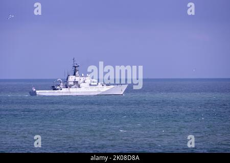 Coastal patrol boat HMS Mersey P283 Stock Photo - Alamy