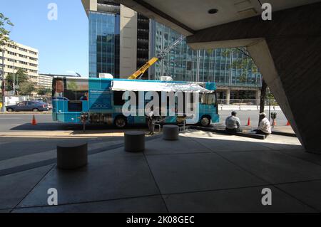 Commuter Bus in Front of HUD - Commuter bus in front of HUD ...