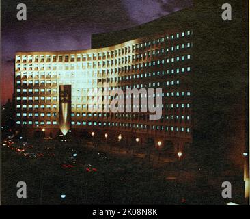 HUD Headquarters Building: Night Views - Exterior views of HUD ...