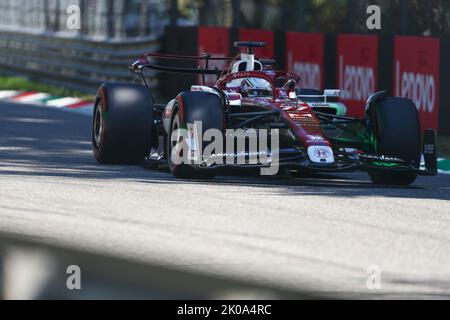 Valtteri Bottas (FIN) Alfa Romeo F1 Team C42. 23.04.2022. Formula 1 ...