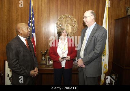 Secretary Alphonso Jackson with Stephen Hill and Wife - Secretary ...
