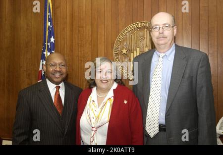 Secretary Alphonso Jackson with Stephen Hill and Wife - Secretary ...