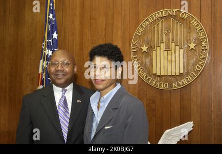 Secretary Alphonso Jackson with Toni Schmiegelow. Secretary Alphonso ...