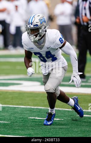 Middle Tennessee wide receiver Elijah Metcalf (9) runs the ball against ...