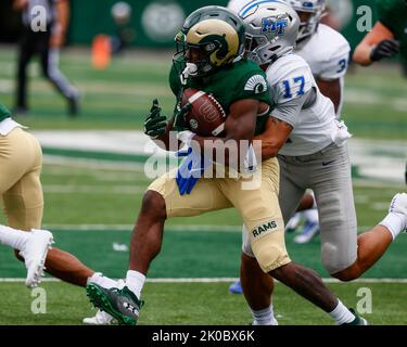 Middle Tennessee safety Tra Fluellen (17) during an NCAA football game ...