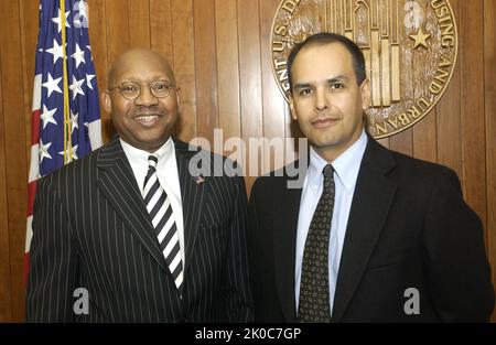Secretary Alphonso Jackson with New Field Office Directors. Secretary ...
