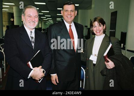 Secretary Mel Martinez--First Day at HUD. Secretary Mel Martinez--First ...