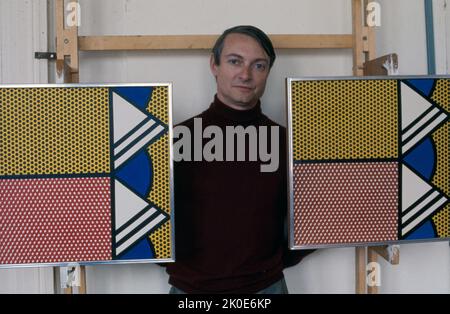 Roy Lichtenstein (1923 - 1997) American pop artist. During the 1960s, along with Andy Warhol ...