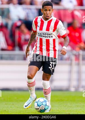 EINDHOVEN, NETHERLANDS - SEPTEMBER 8: Savio of PSV Eindhoven during the ...