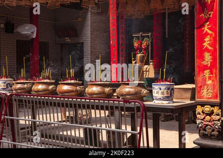 Chua Ba Thien Hau Temple, Saigon, Vietnam Stock Photo - Alamy