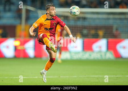 ISTANBUL, TURKIYE - SEPTEMBER 11: Yunus Akgun of Galatasaray SK during ...