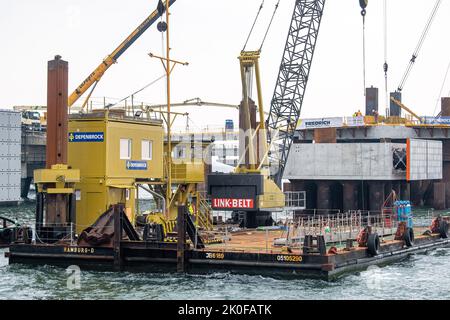 Wilhelmshaven, Germany. 08th Sep, 2022. Construction work is taking ...