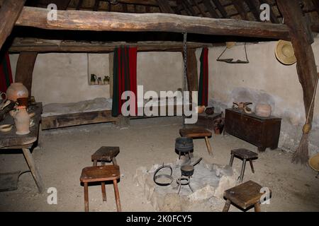 Medieval crofter’s cottage, Ryedale folk museum, England, UK Stock ...