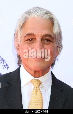Tony Danza at the 2022 Daytime Beauty Awards at the Taglyan Complex on ...