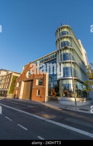 The New HubSpot HQ Office in Dublin, Ireland on Sir John Rogerson's ...
