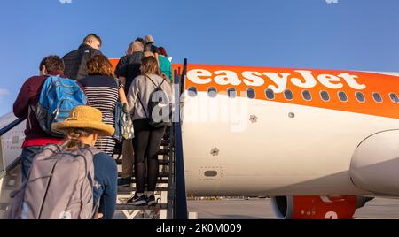EDINBURGH, SCOTLAND - EasyJet commercial jetline at Edinburgh ...