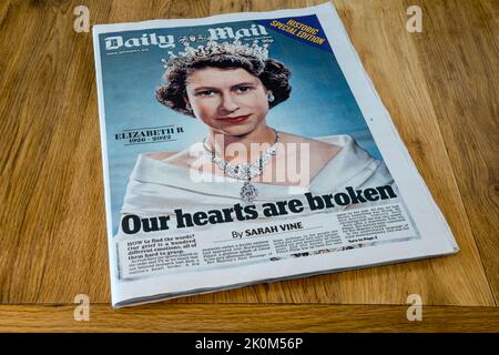 The Daily Mail Masthead Stock Photo - Alamy