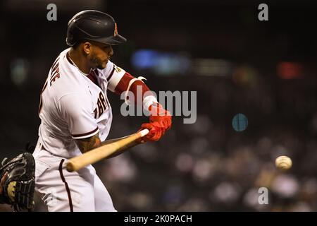 Arizona Diamondbacks' Ketel Marte, center, celebrates after hitting a ...