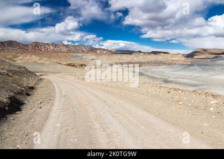 The Dakota Sandstone and Tropic Shale layers of the Cockscomb rising ...