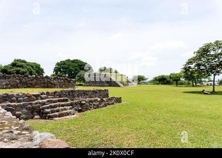 El Chanal, la capacha or la Campana, pre hispanic ruins near Colima ...
