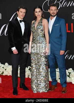 Xavier Samuel, Ana De Armas and Evan Williams arriving to the U.S ...