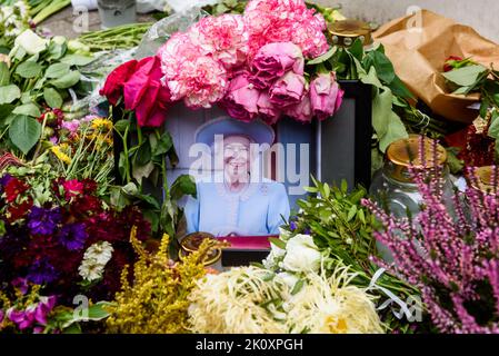 RIGA, LATVIA. 14th September 2022. Flowers to pay honor and photos of ...