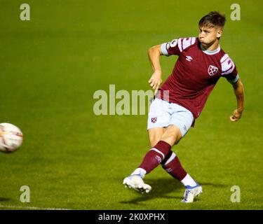 Oliver Scarles of West Ham United during the Premier League match ...