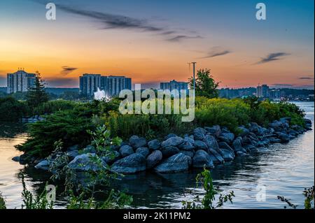 Down Town Barrie beach shore Centennial park Stock Photo - Alamy