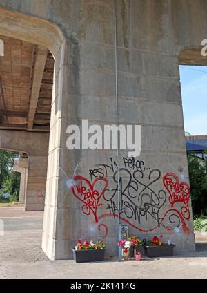Memorial, for Alex Conrad Hallsworth, under the Runcorn Bridge, RIP ...
