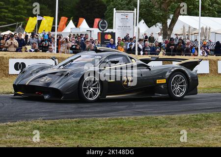 Mark Radcliffe, Francis Falconer, Pagani Huayra R, Michelin Supercar ...