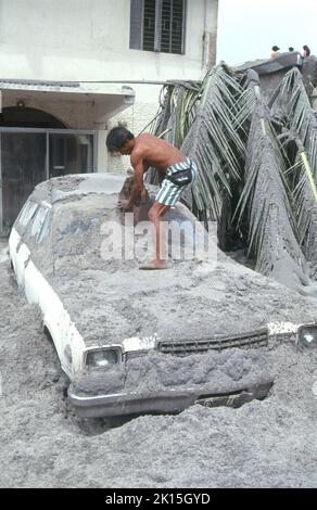 After the volcanic eruption of Mount Pinatubo Caldera, Olongapo ...