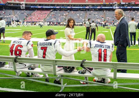 Houston Texans place kicker Ka'imi Fairbairn (15) walks off the field ...