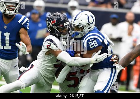 Houston Texans safety Jalen Pitre (5) heads to the field before an NFL ...
