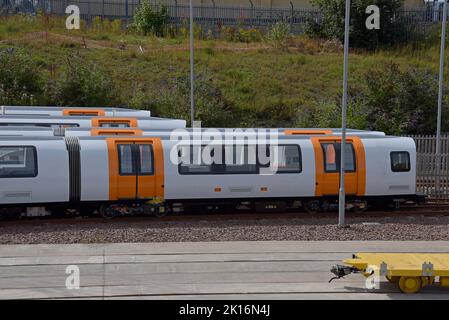 New Glasgow subway trains awaiting testing in Broomloan depot, Govan ...