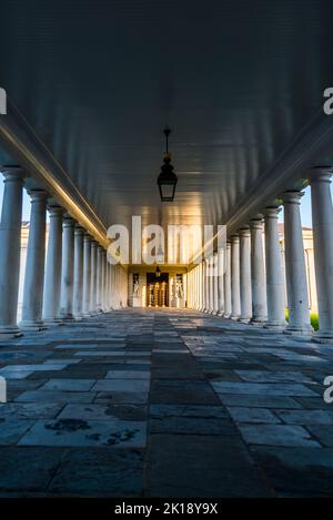 Colonnade of The Queen's House that was added in 1807 to connect then ...