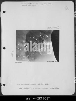 Raid on Bremen, Germany, 20 Dec 1943 Stock Photo - Alamy